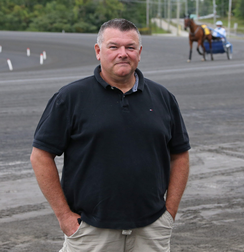 Guest announcers step up for Ken Middleton at WMP - Harness Racing Update