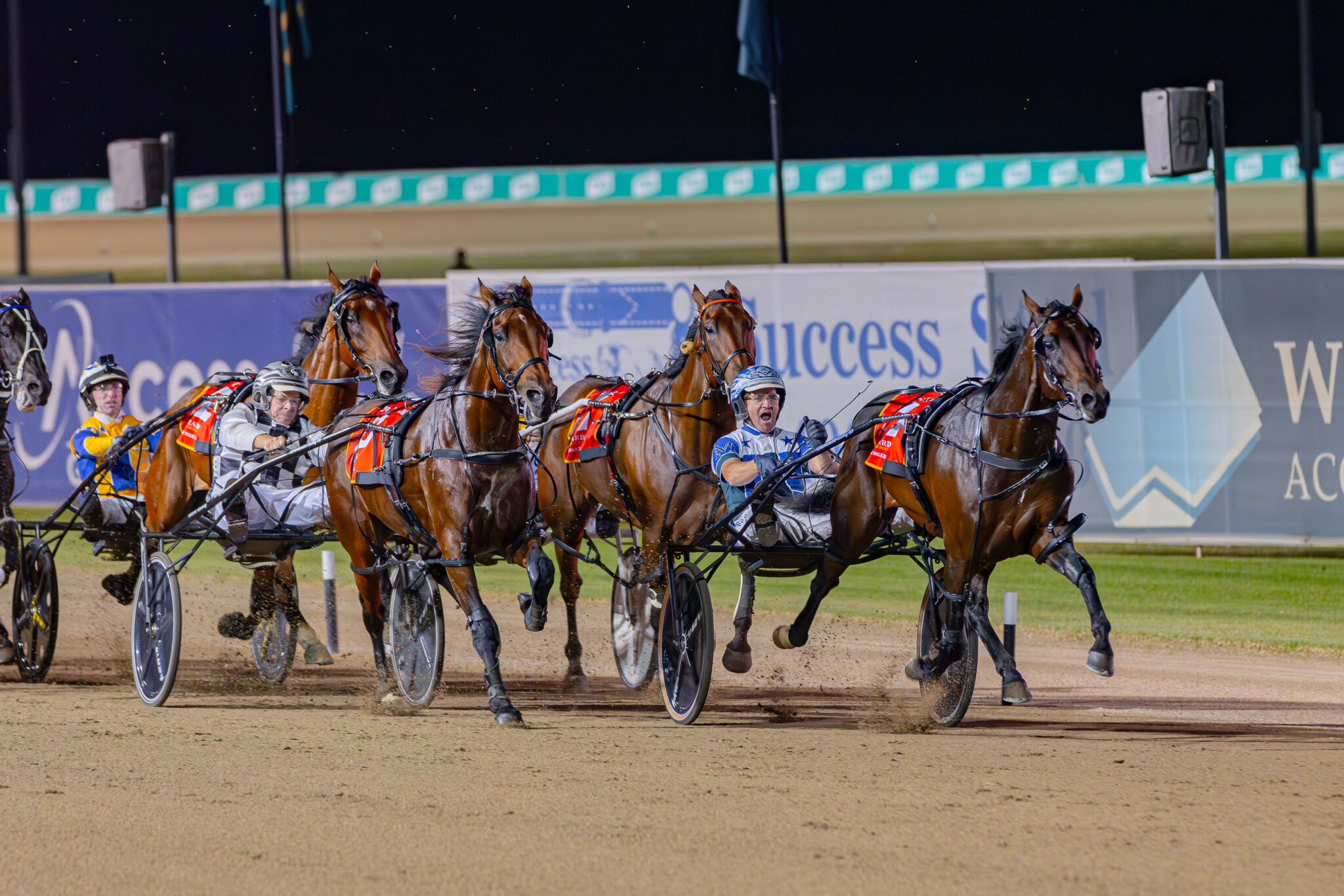 Luke McCarthy wins record fourth Miracle Mile - Harness Racing Update